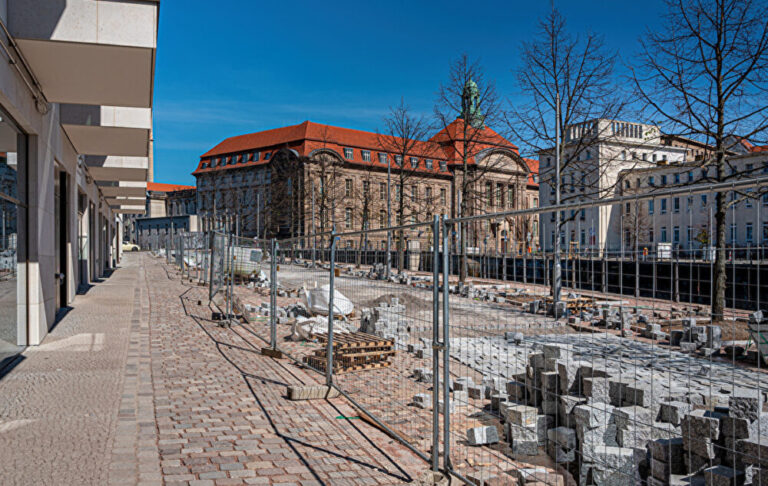 SoftRoid、総額1億円の資金調達｜歩くだけで建築工事全工程を記録する、遠隔施工管理サービス「zenshot」リリース - BuildApp News